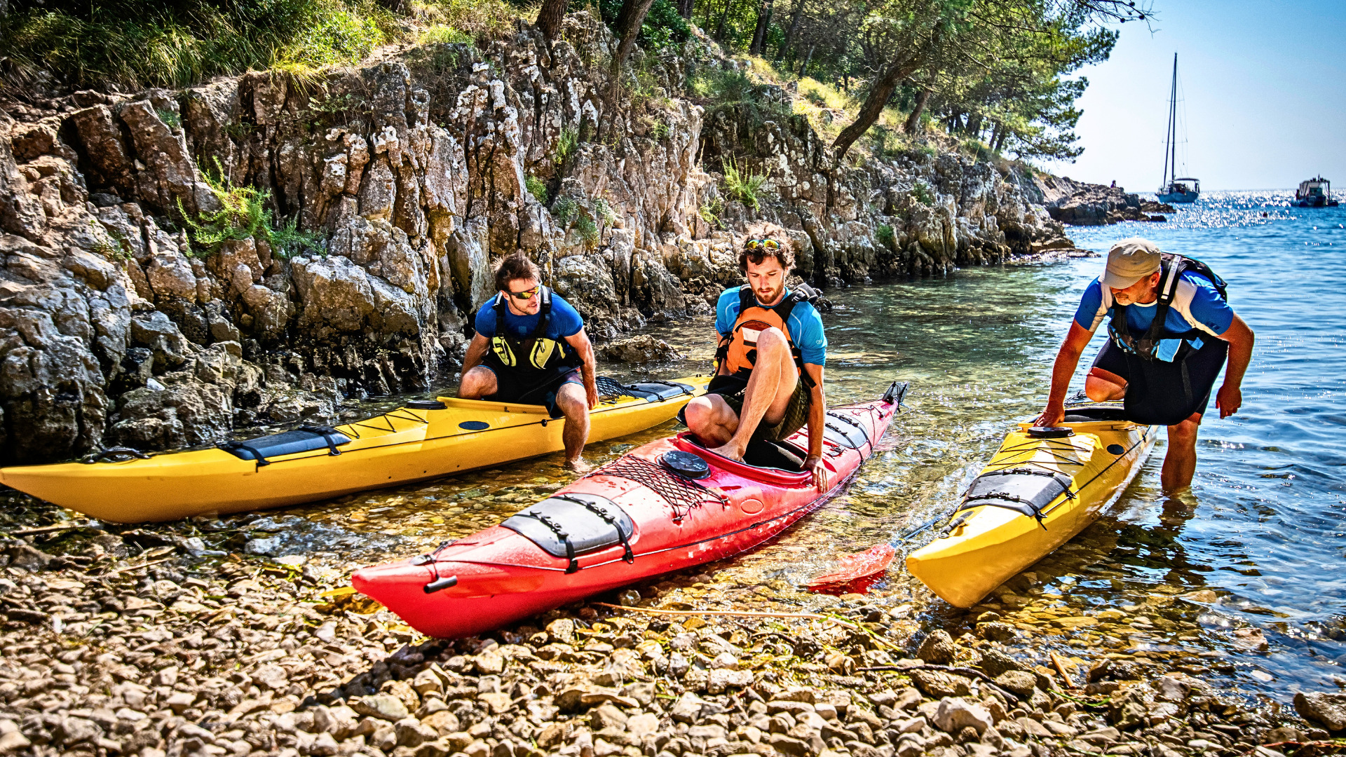 How To Get Out Of A Kayak With Bad Knees Tips & Tricks 2023