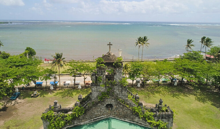 10 Best Kayaking Spots in Philippines | Paddling in Philippines